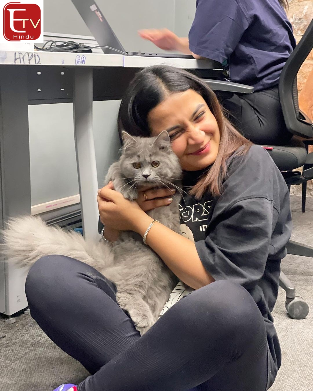 Kirti Mehra (Youtuber) Age, Income, Boyfriend, Video, Height, Family ...